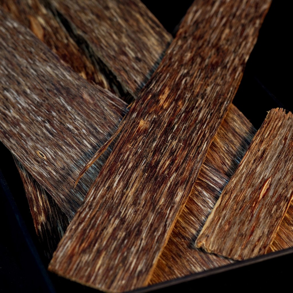 Slim Sufi Oud (vietnam)